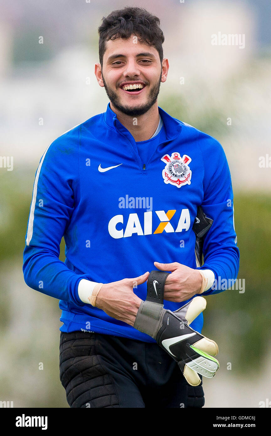 Matheus Vidotto during Corinthians' trai heg held at CT Joaquim Grava ...