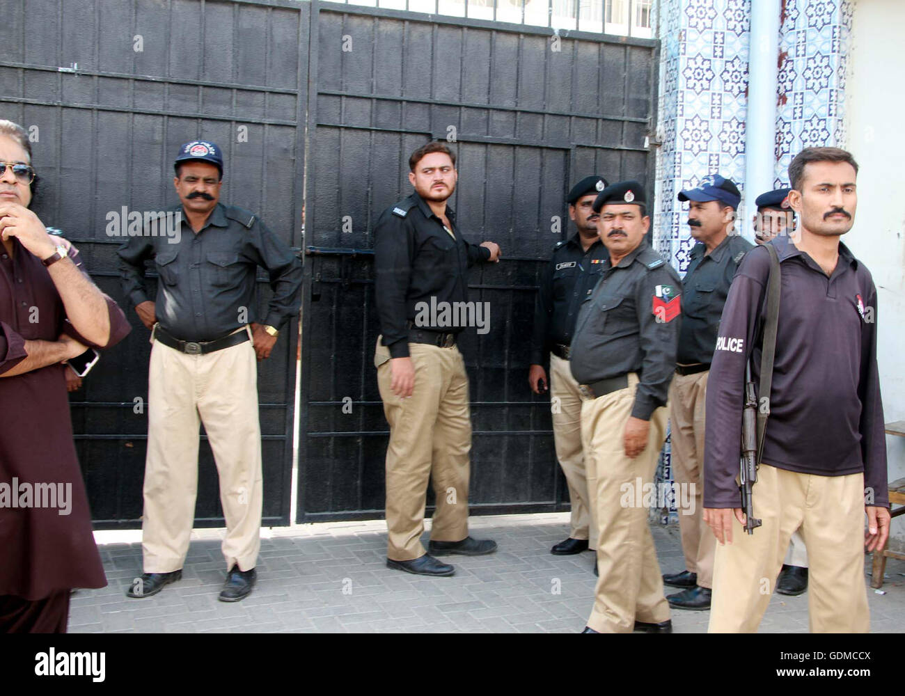 Police case closed hi-res stock photography and images - Alamy