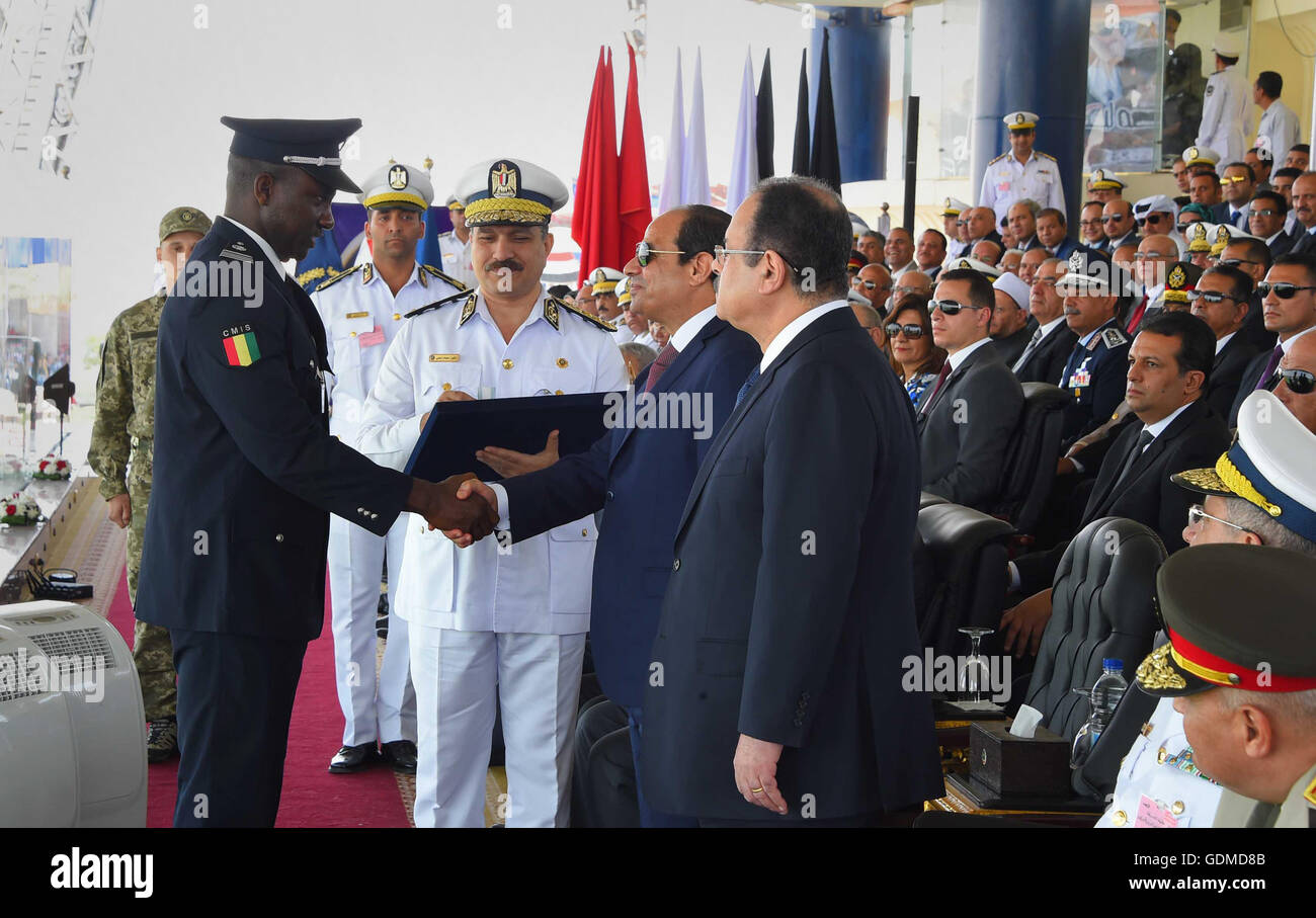 Egyptian police graduation ceremony hi-res stock photography and images ...