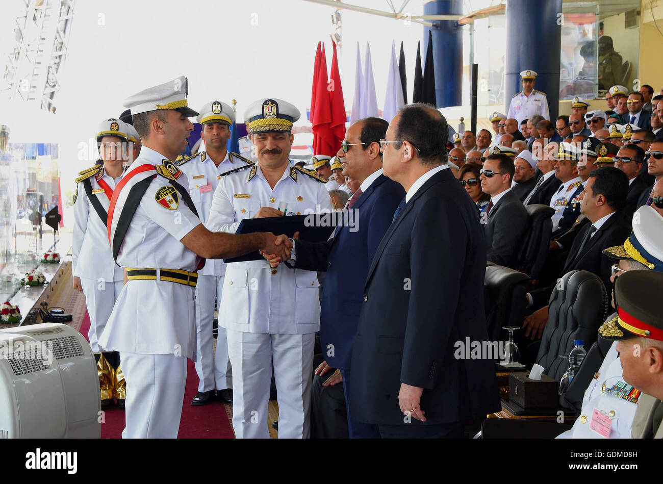 Egyptian police graduation ceremony hi-res stock photography and images ...
