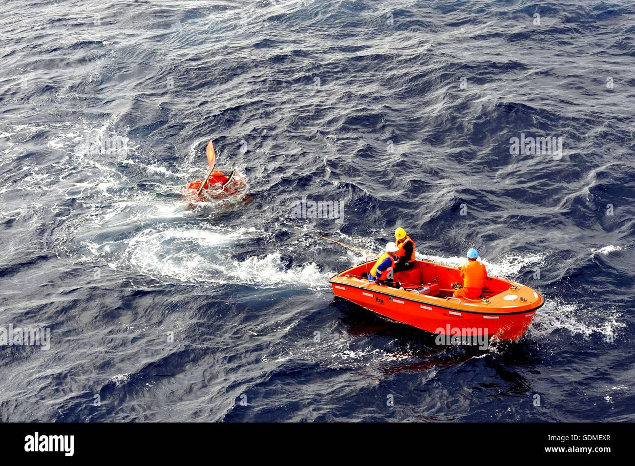 China deep sea research vessel hi-res stock photography and images - Alamy