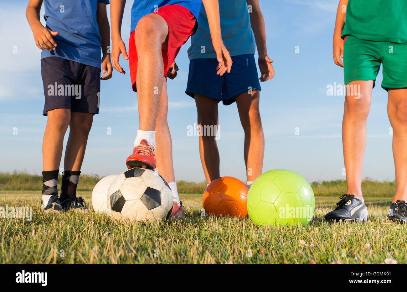 Boys football club hi-res stock photography and images - Alamy