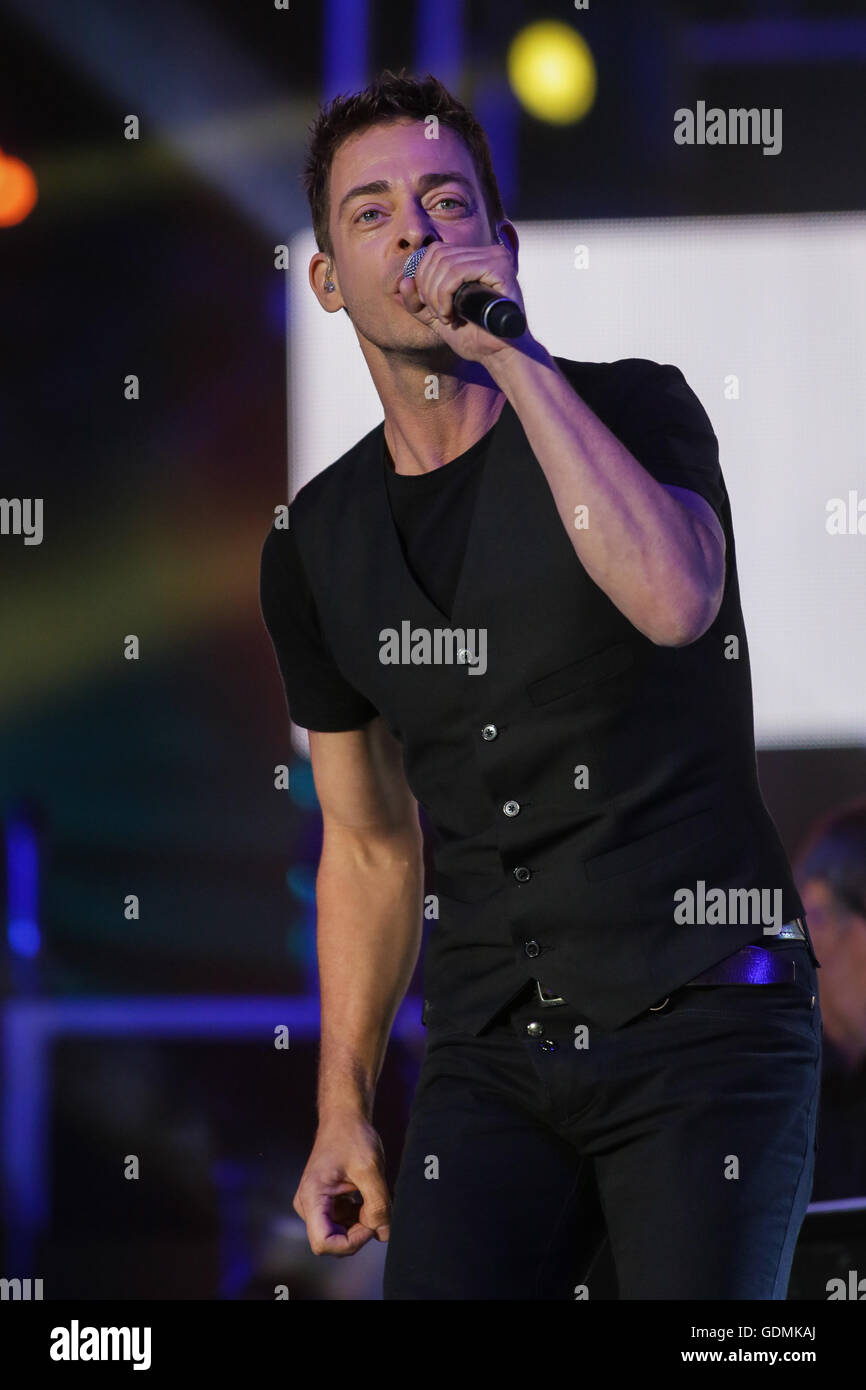 Alexandre Desilets performs at the St-Jean show on the Plains of ...