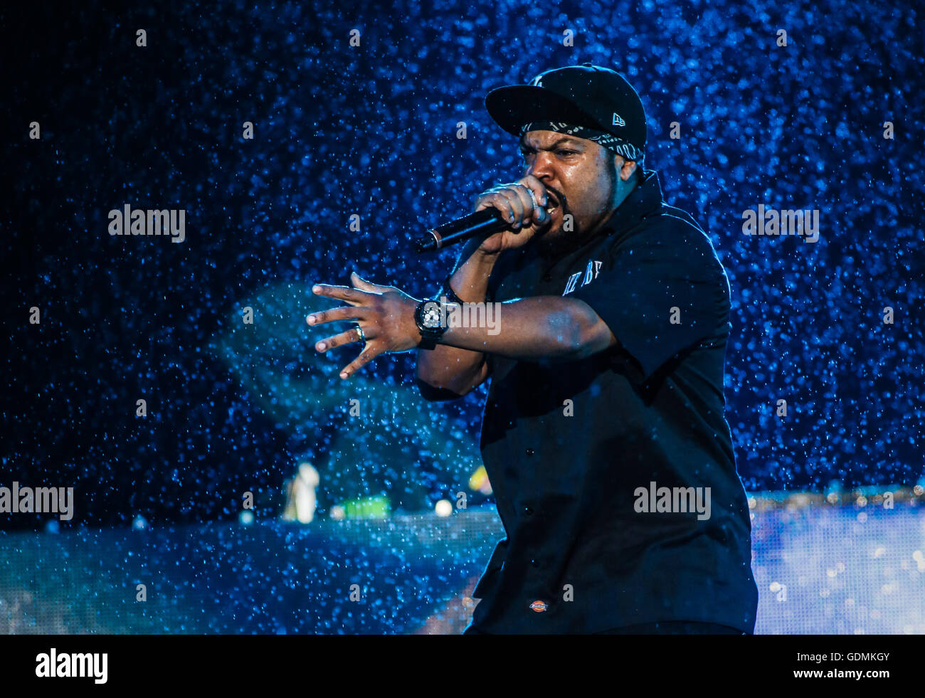Ice cube concert hi-res stock photography and images - Alamy