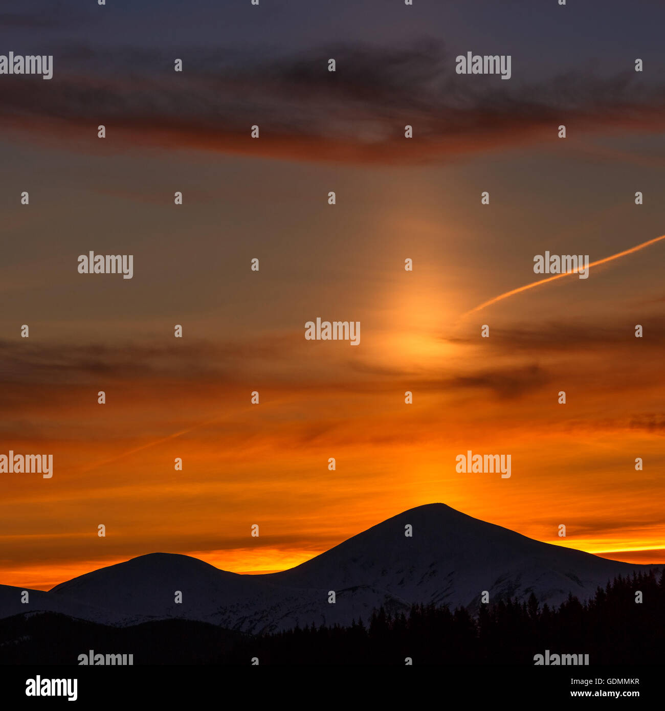 Outdoor sky and landscape hi-res stock photography and images - Alamy