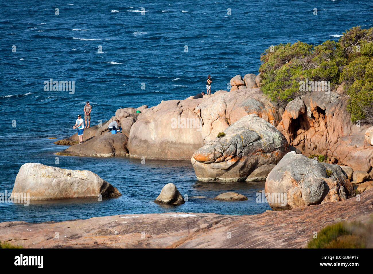 Fishing from rocks fishing hi-res stock photography and images - Alamy