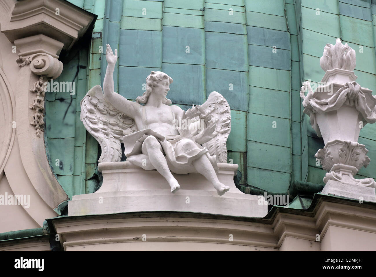 Vienna statue angel architecture hi-res stock photography and images ...