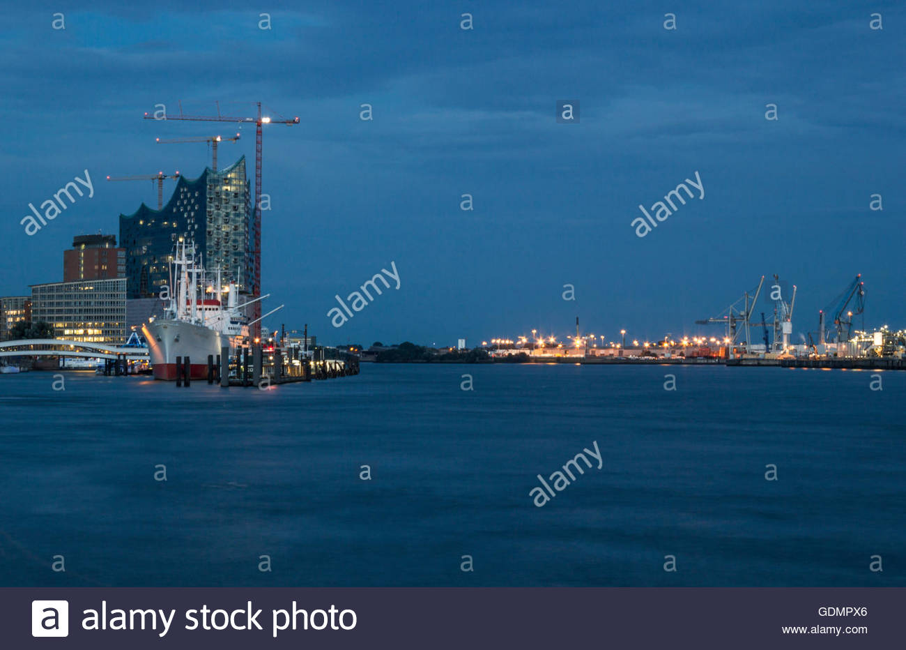 Hamburg Harbour Stock Photos & Hamburg Harbour Stock Images - Alamy