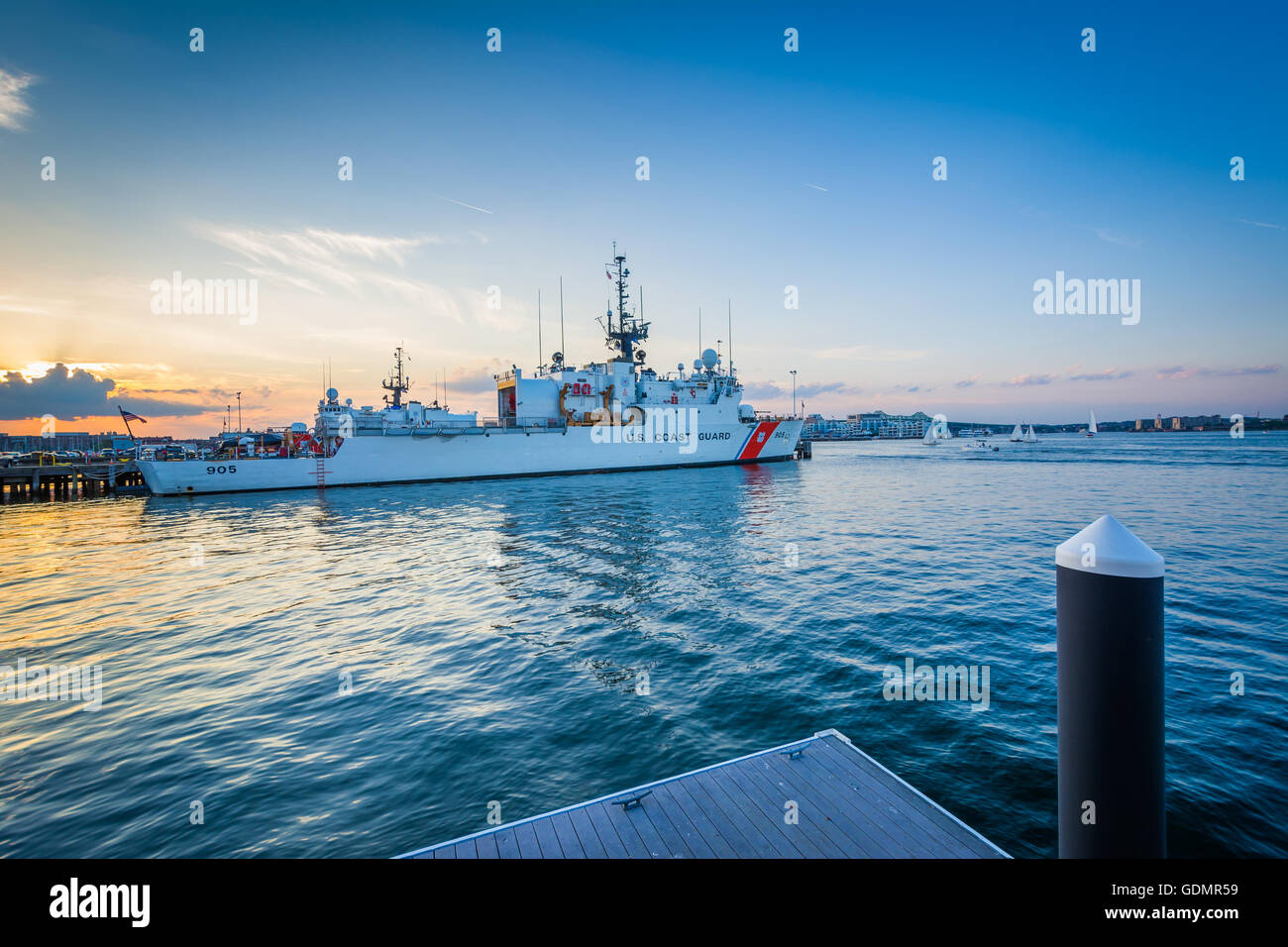 Old coast guard building hi-res stock photography and images - Alamy