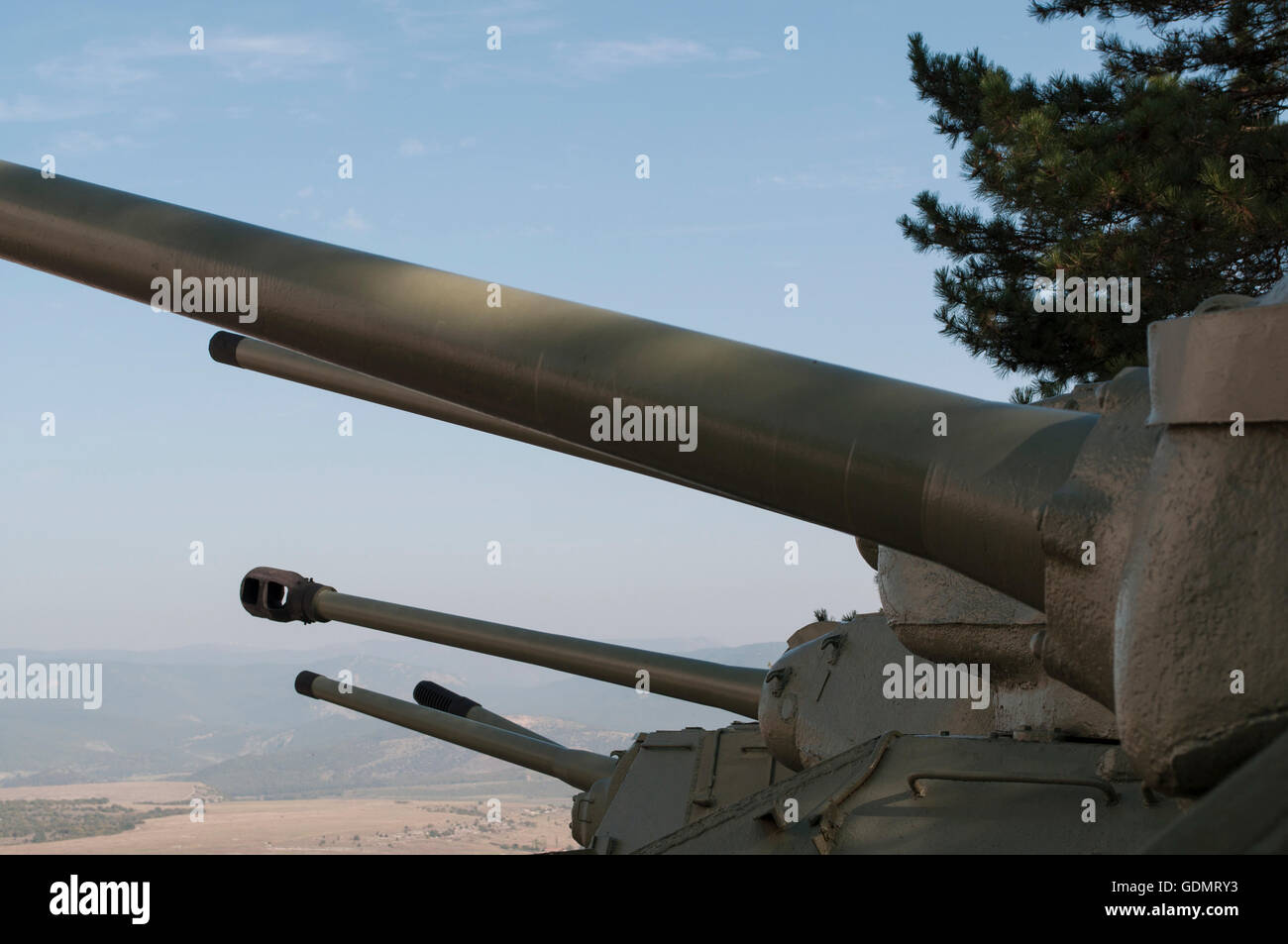 Several of tanks is to deploy the barrel in the same direction Stock ...