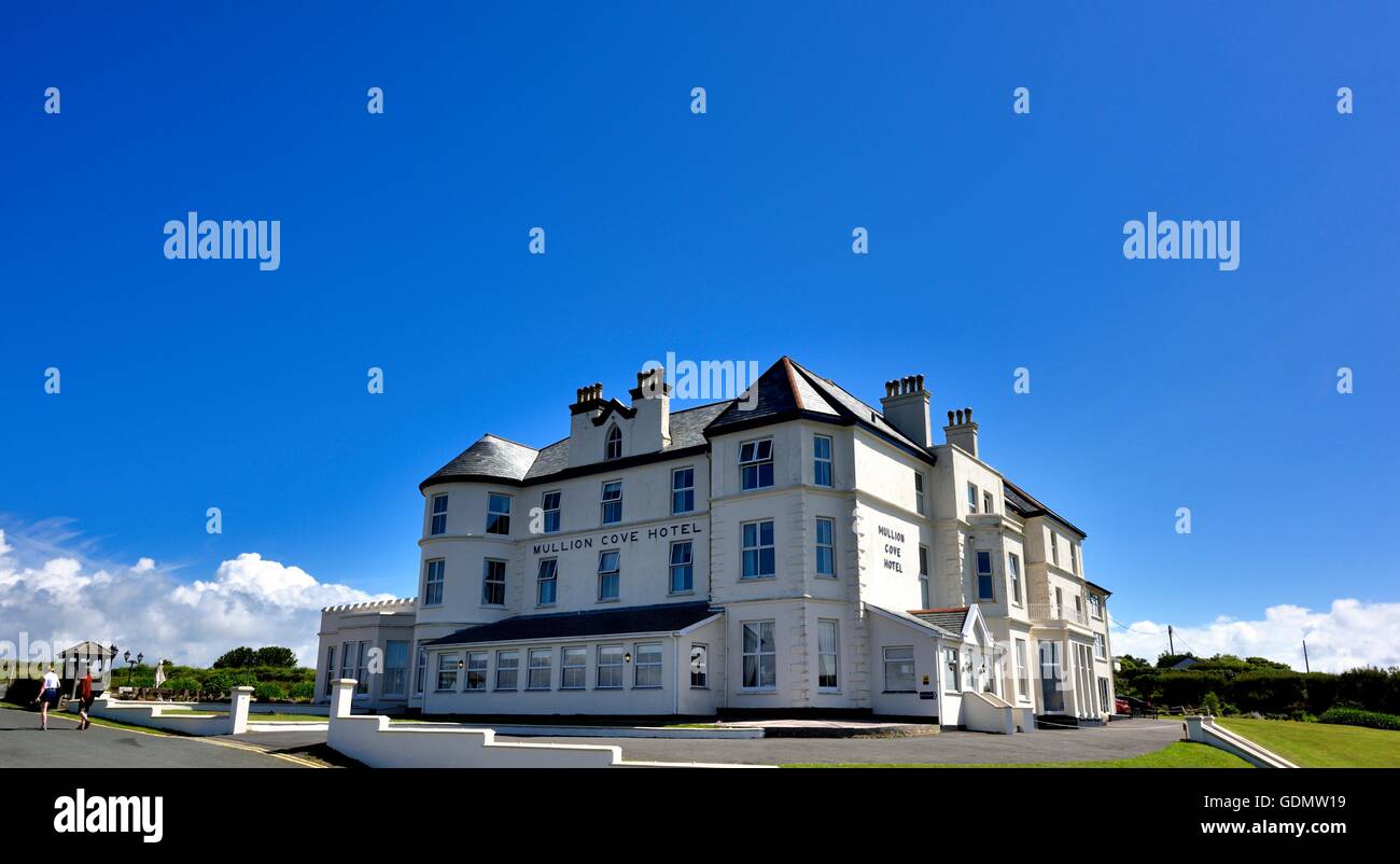 Mullion Cove Hotel Mullion Cornwall England UK Stock Photo - Alamy