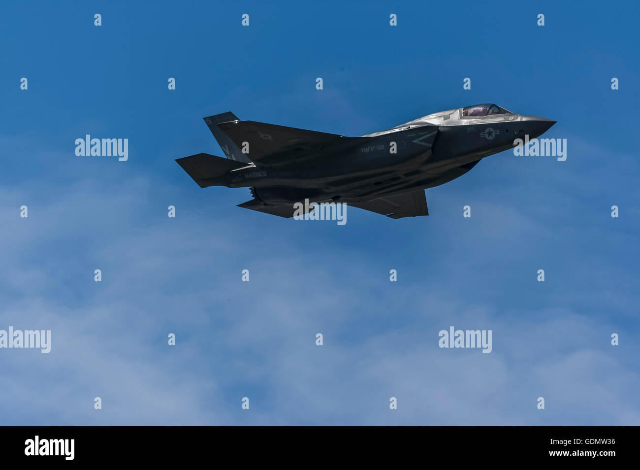 US Marines F-32B Jet in flight in the sky Stock Photo - Alamy