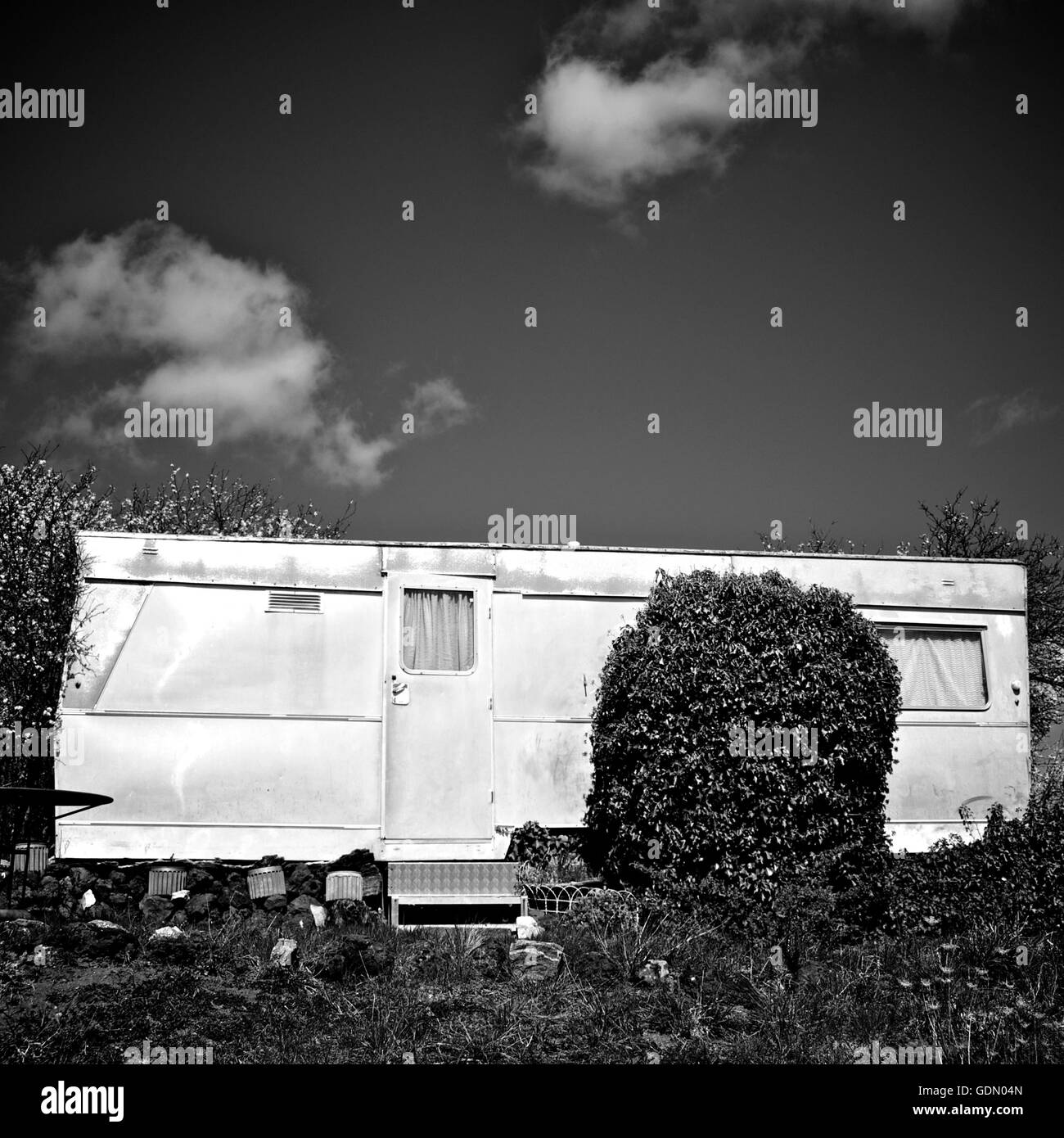 Old caravan Stock Photo: 111713861 - Alamy