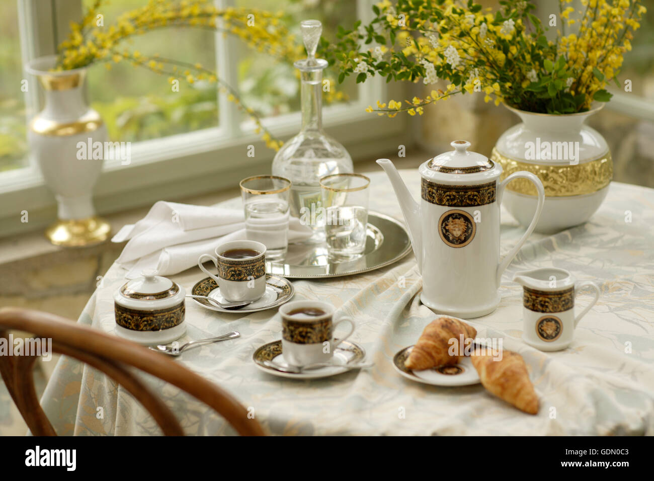 Still life, well-laid breakfast table Stock Photo - Alamy