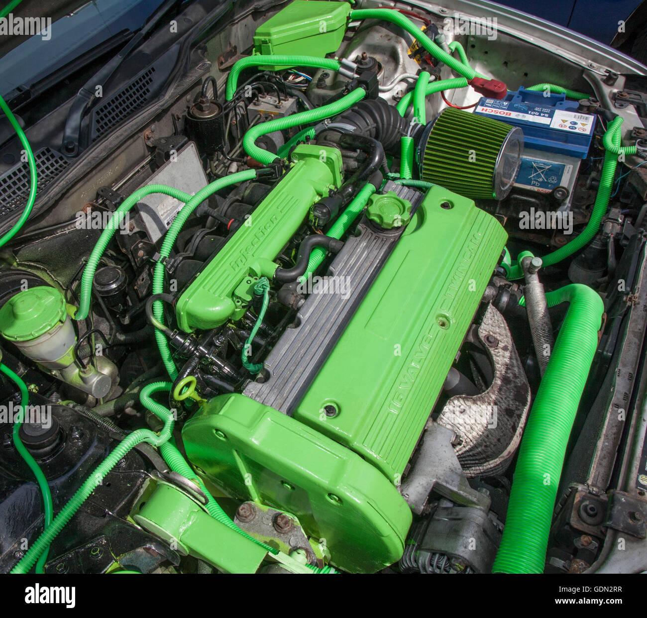 16 valve hi-res stock photography and images - Alamy