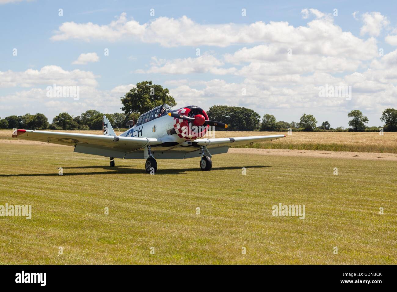 at-6D Harvard III (T6 Texan) at hardwick warbirds hardwick airfield ...