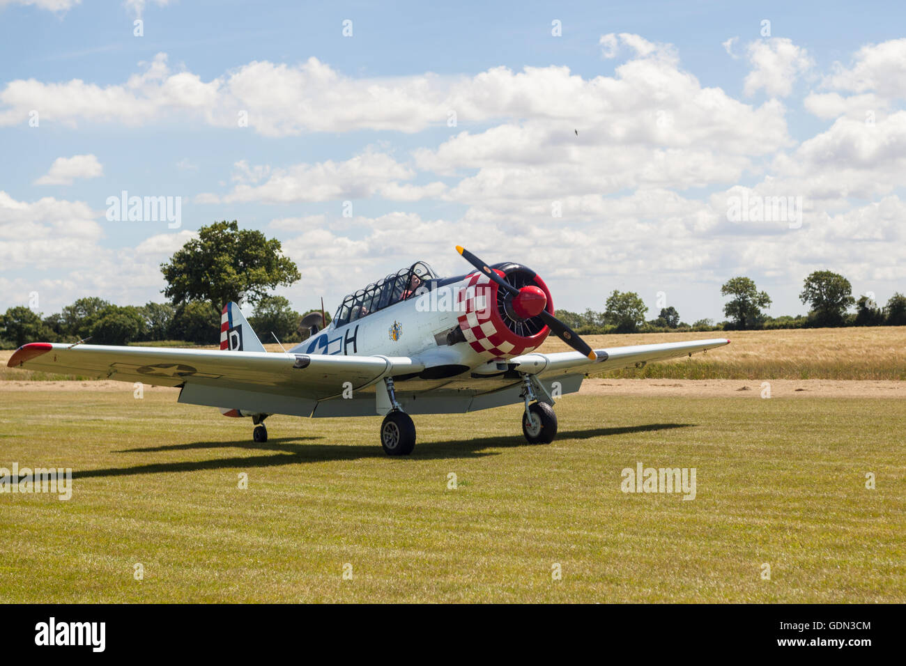 at-6D Harvard III (T6 Texan) at hardwick warbirds hardwick airfield ...
