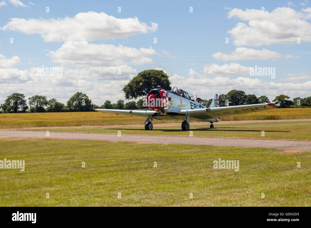 at-6D Harvard III (T6 Texan) at hardwick warbirds hardwick airfield ...