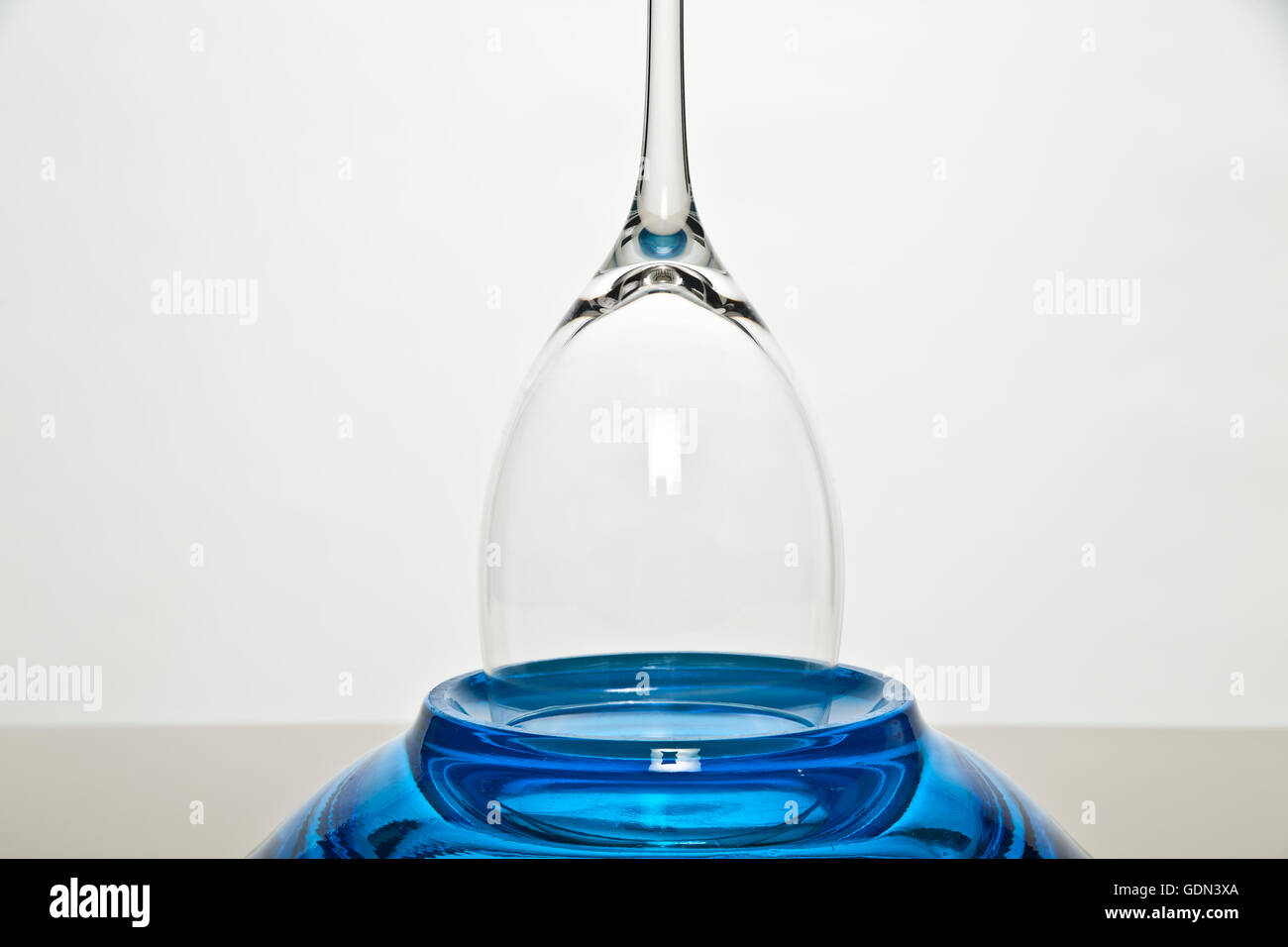 Inverted dish hi-res stock photography and images - Alamy