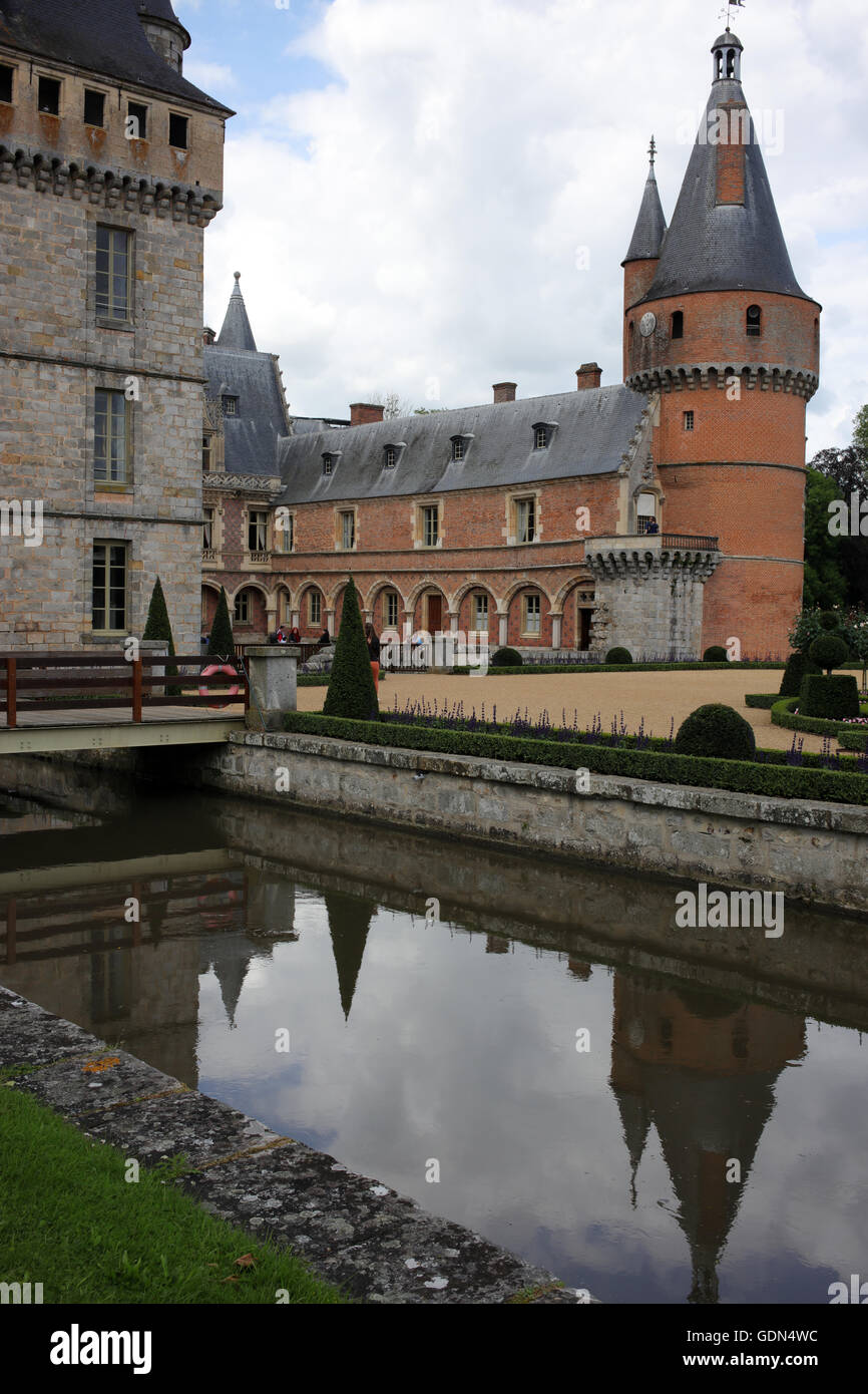 Aqueduc de maintenon hi-res stock photography and images - Alamy