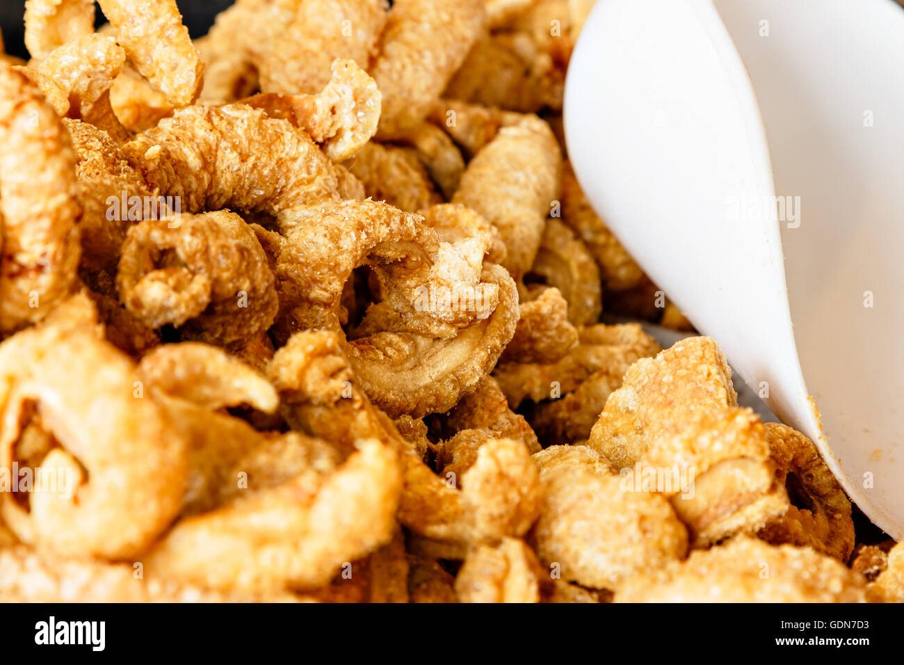 Pork rinds hi-res stock photography and images - Alamy