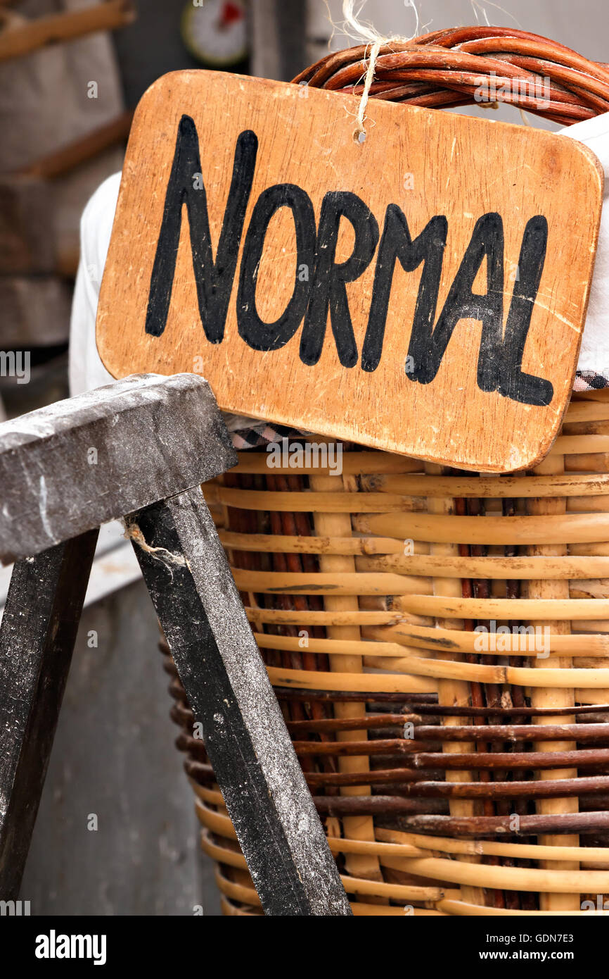 Empty easter symbol vertical hi-res stock photography and images - Alamy