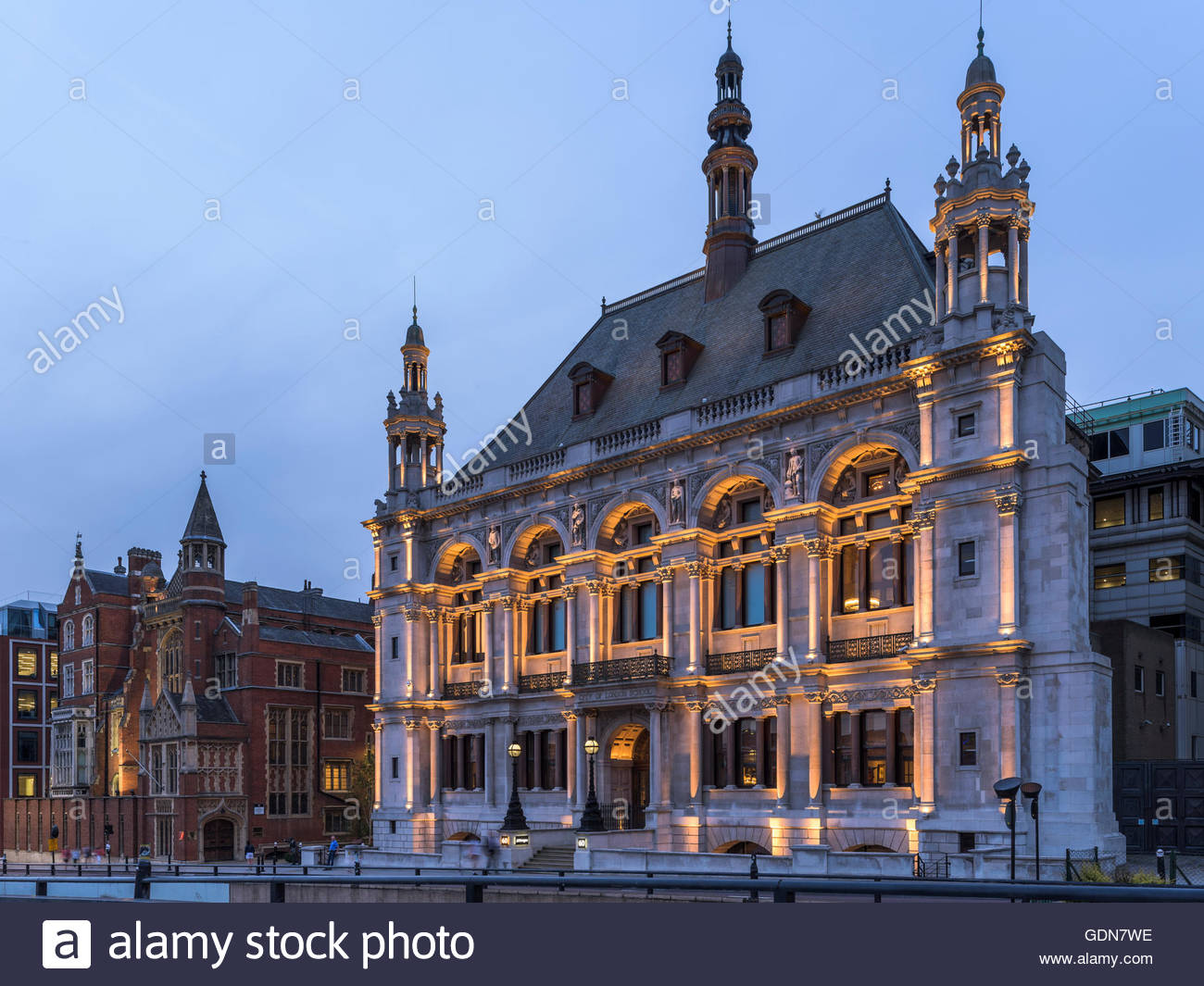 Victoria Embankment Stock Photos & Victoria Embankment Stock Images - Alamy
