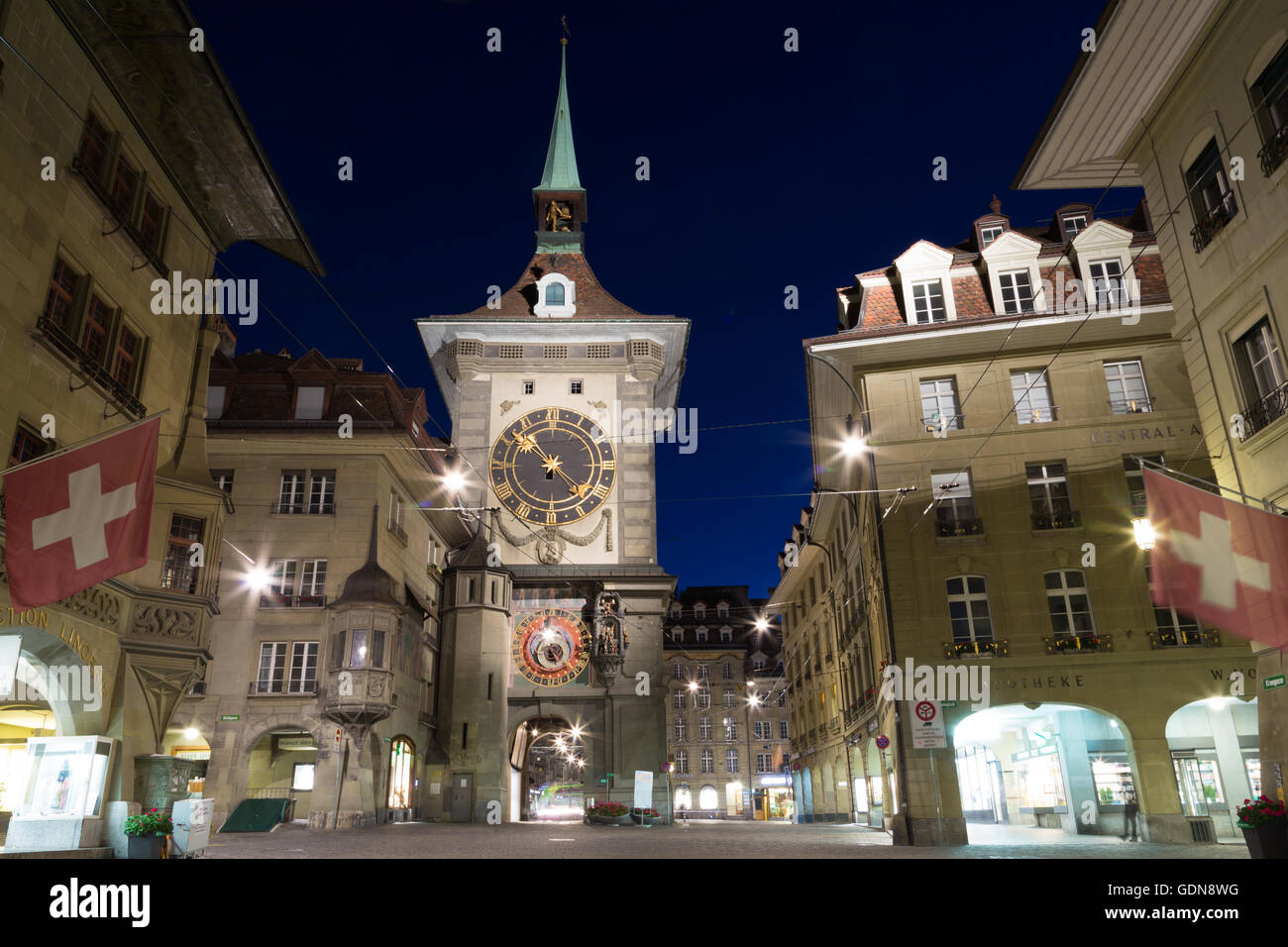 A photograph of the Zytglogge tower at night time in Bern, Switzerland ...