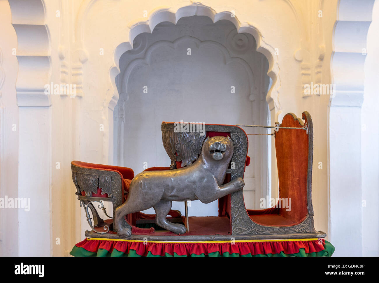 Ancient Seats of king maharaja at Mehrangarh Fort Jodhpur, Rajasthan ...