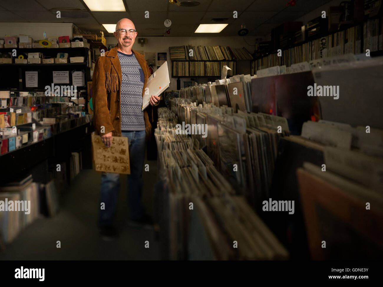 Records filing hi-res stock photography and images - Alamy