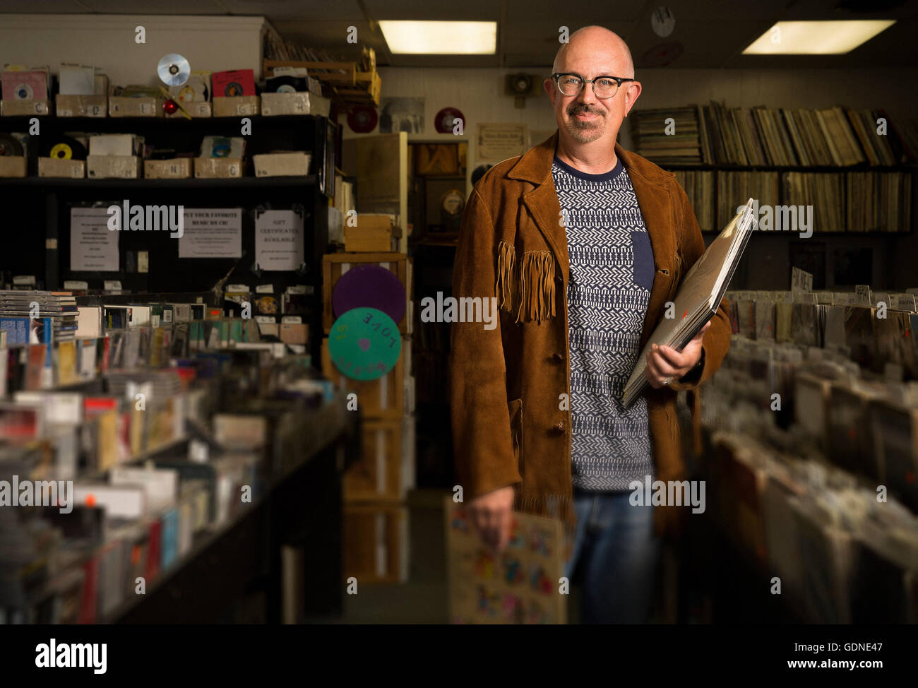 Records filing hi-res stock photography and images - Alamy