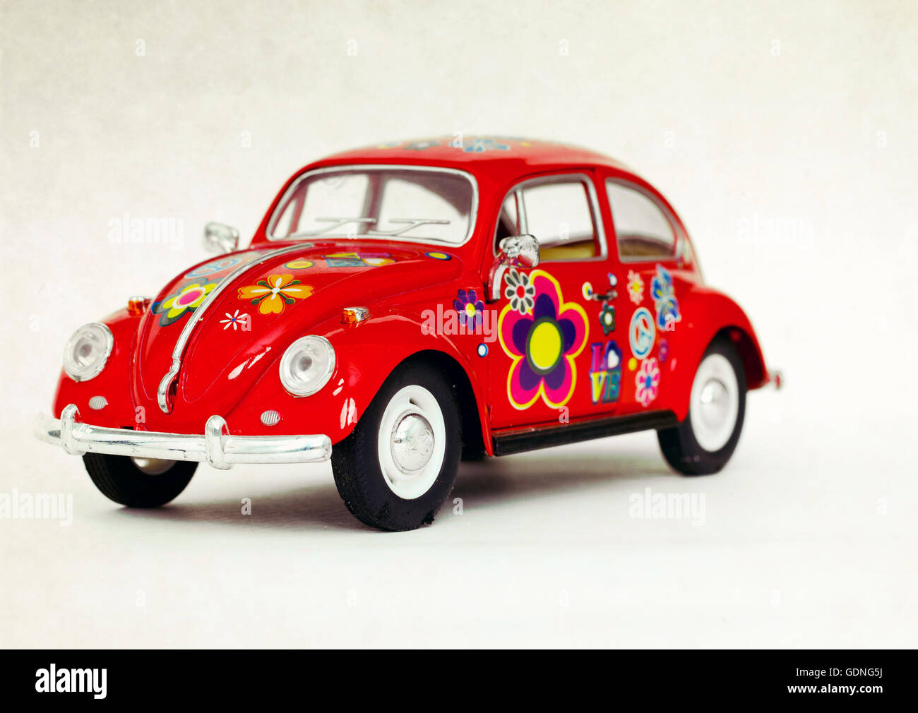 red hippy love car Stock Photo - Alamy