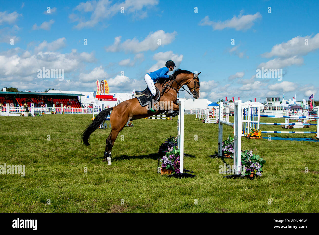 Jumping off ground hi-res stock photography and images - Alamy