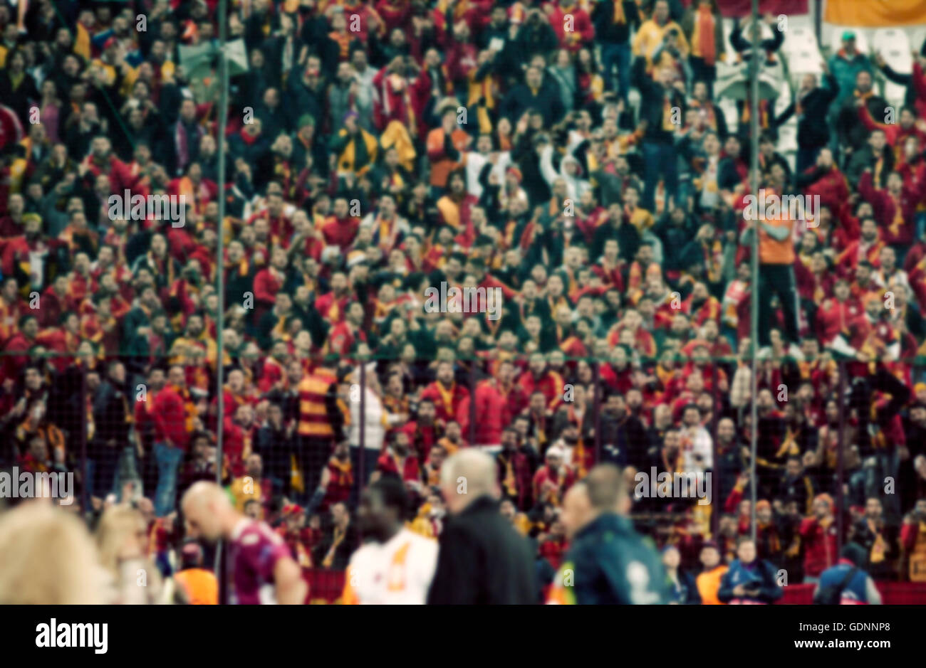 Crowd stadium soccer hi-res stock photography and images - Alamy