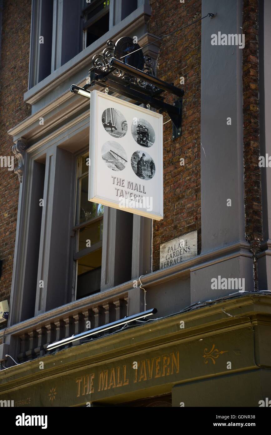 The Mall Tavern, Kensington, London, England Stock Photo - Alamy