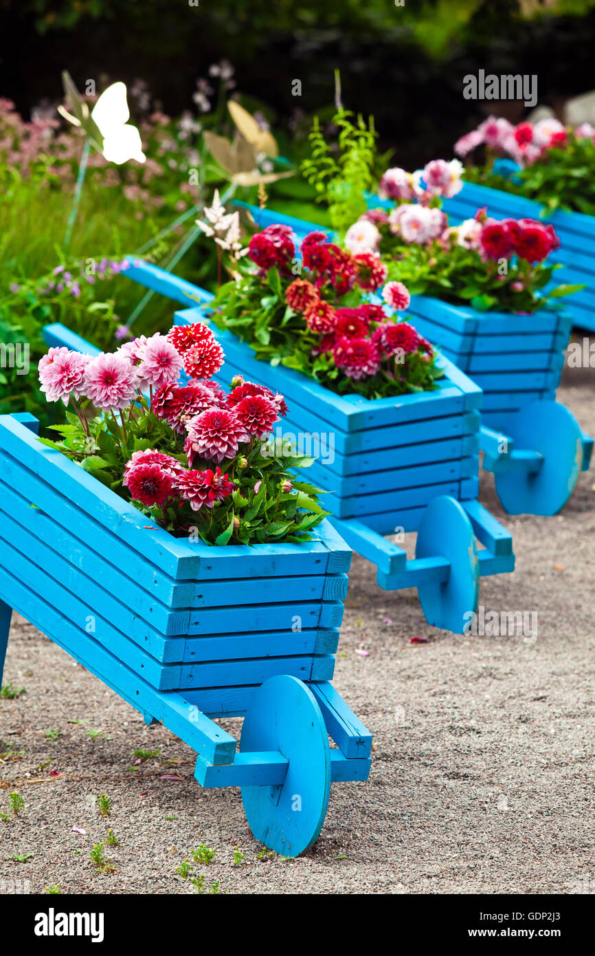 Garden design elements landscaping Stock Photo - Alamy