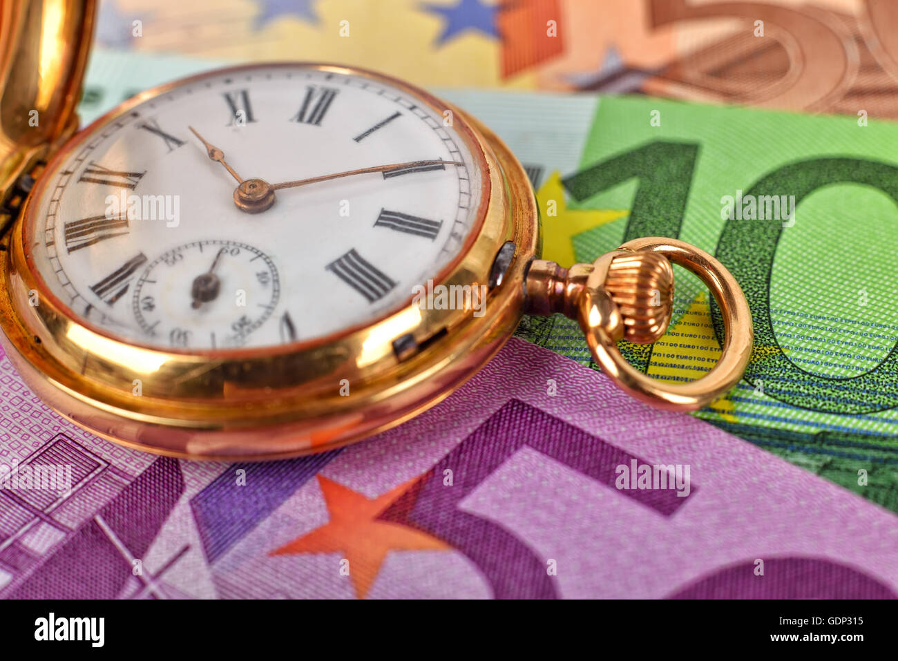 Banknotes close up hi-res stock photography and images - Alamy