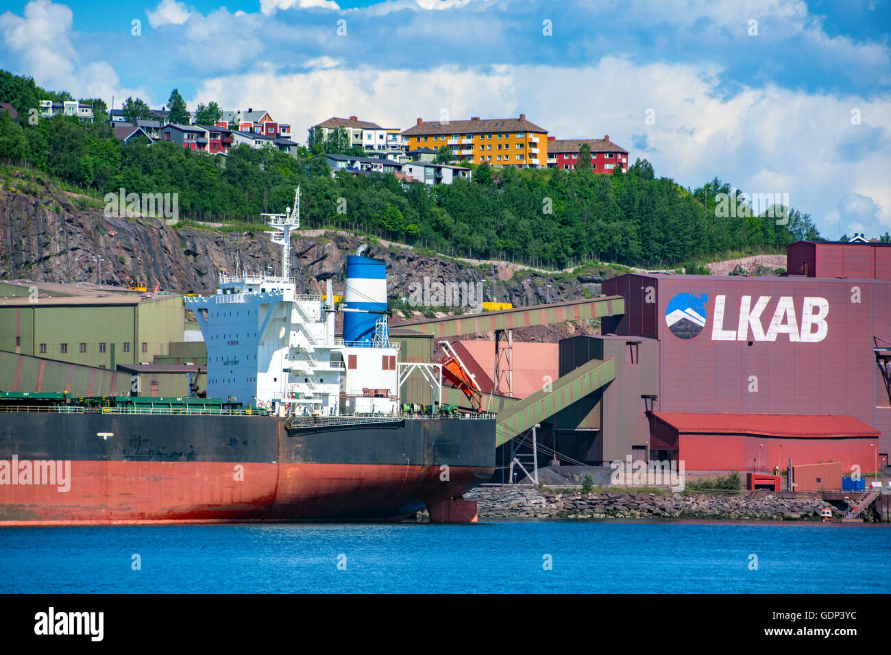 Alexandra P bulk ore carrier, moored at LKAB jetty, Narvik, Arctic Norway Stock Photo - Alamy