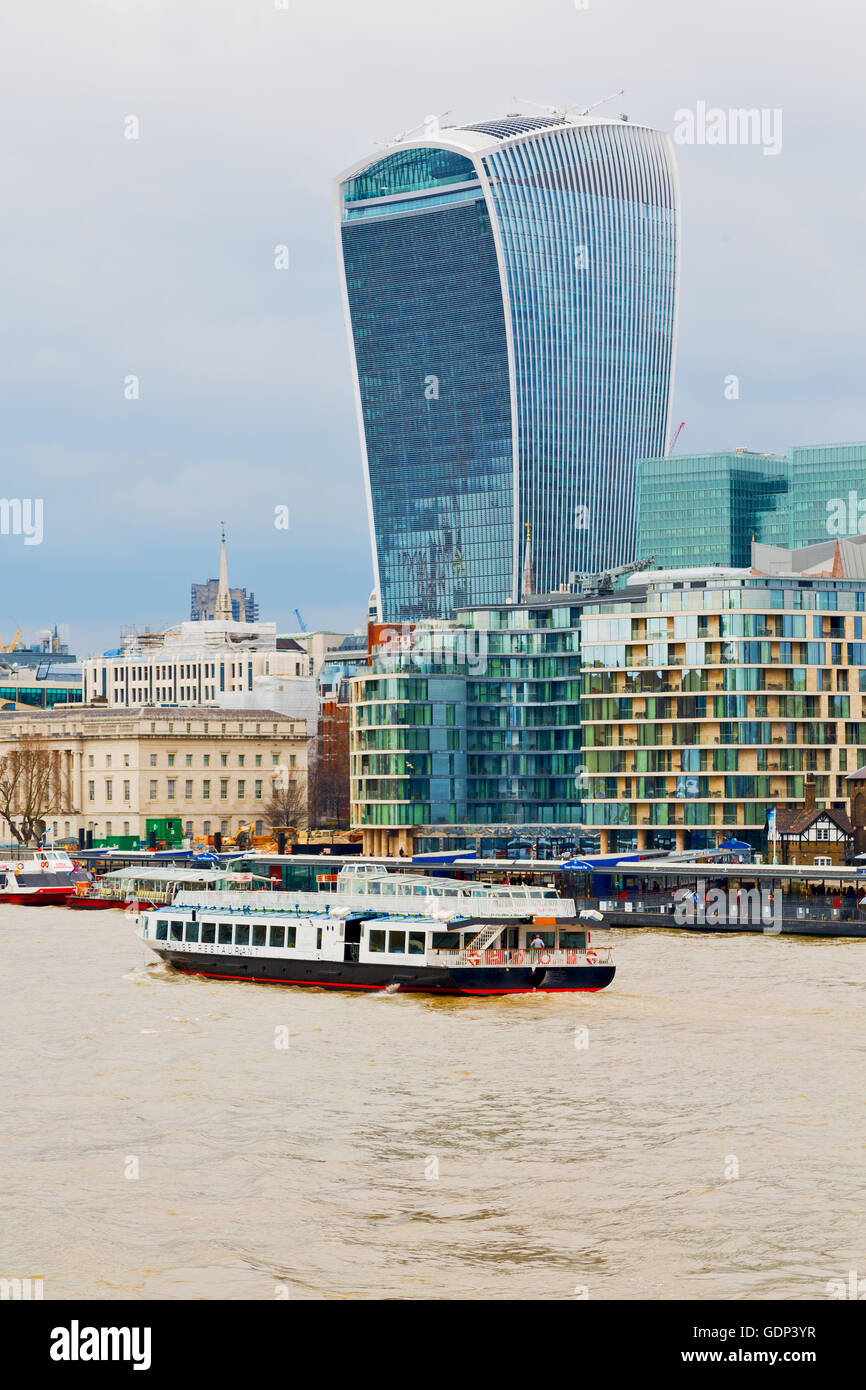 windows in the city of london home and office skyscraper building Stock ...