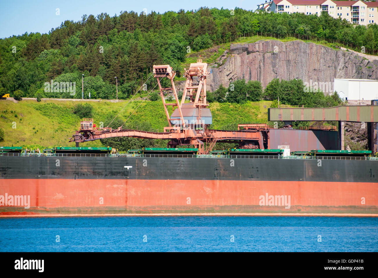 Ore carrier hi-res stock photography and images - Alamy