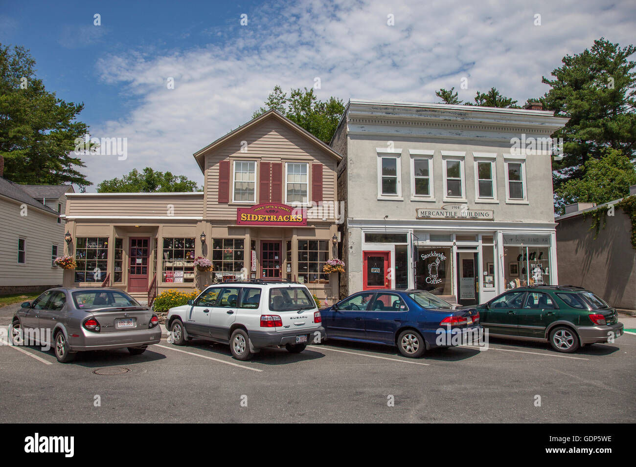 Stores line the street in Stockbridge, MA Stock Photo - Alamy