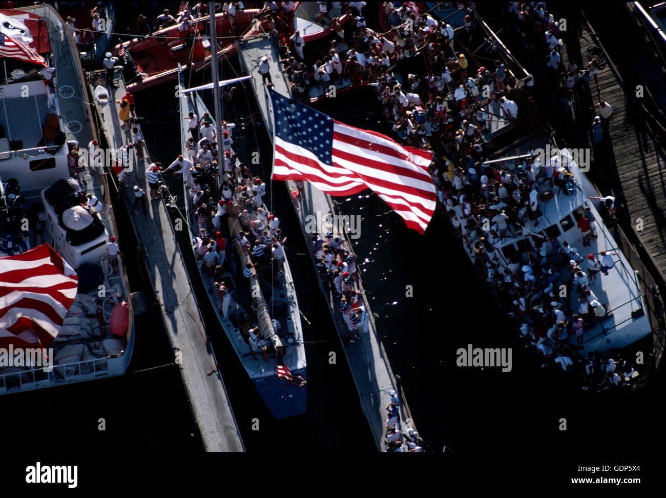 AJAXNETPHOTO. 1987. FREMANTLE, AUSTRALIA. - AMERICA'S CUP 1987 -STARS ...