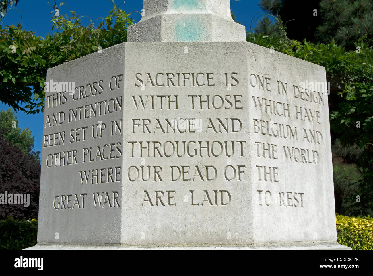 inscription at base of first world war memorial at north sheen cemetery ...