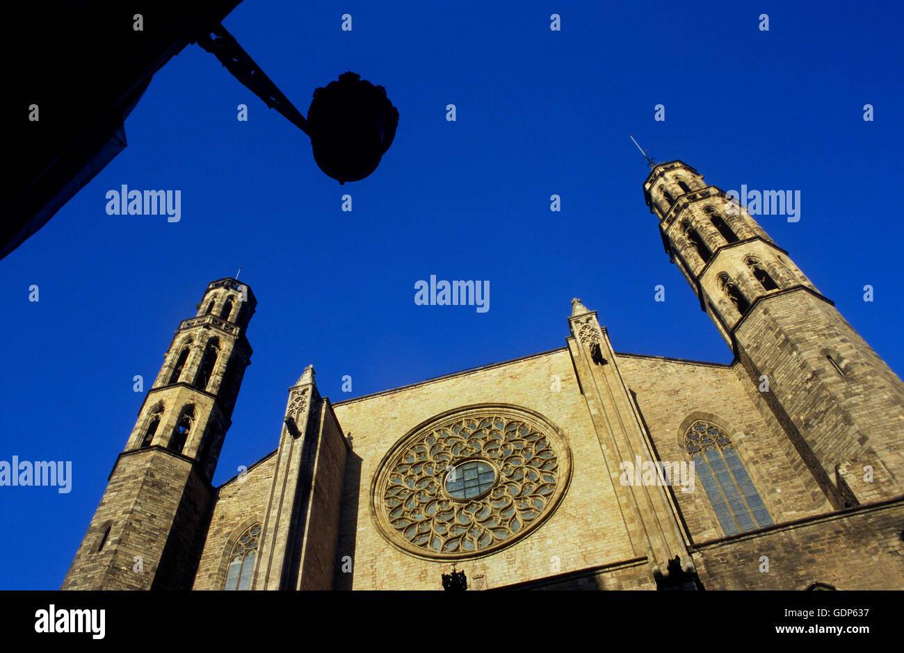 Barcelona: Church of Santa Maria del Mar built in Catalan gothic style ...