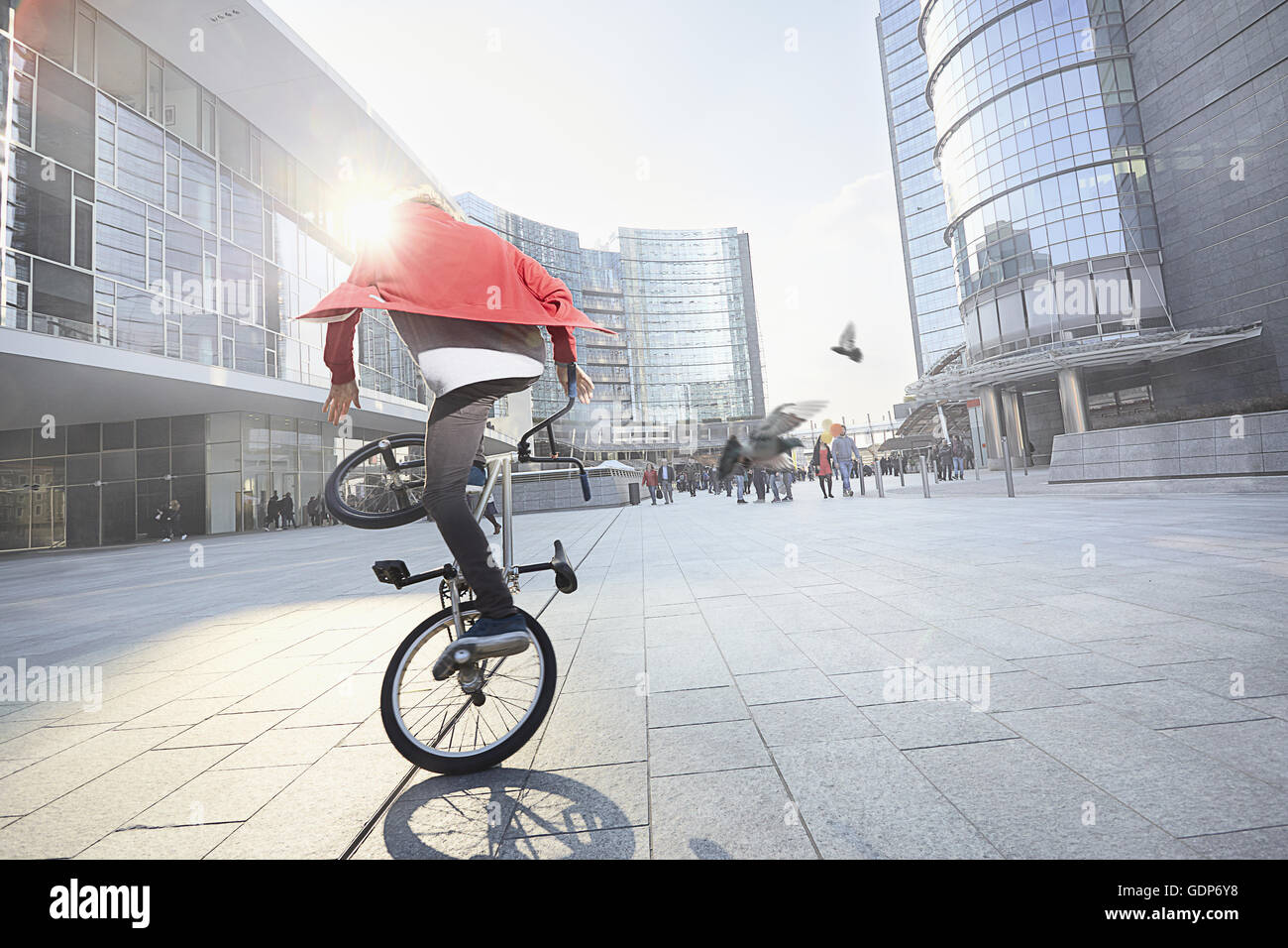 Stunt person glass hi-res stock photography and images - Alamy