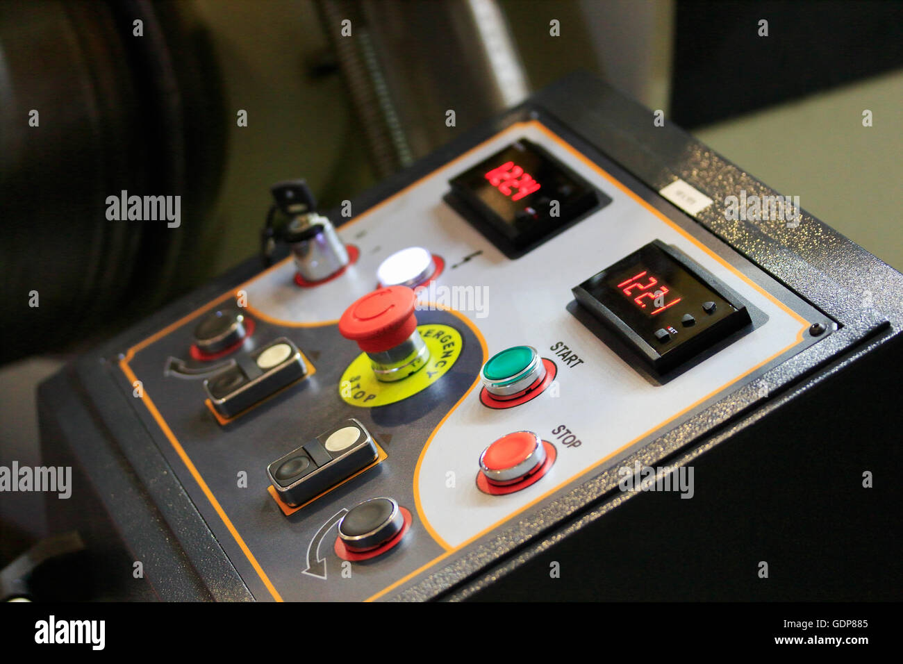 Lathe machine icon hi-res stock photography and images - Alamy