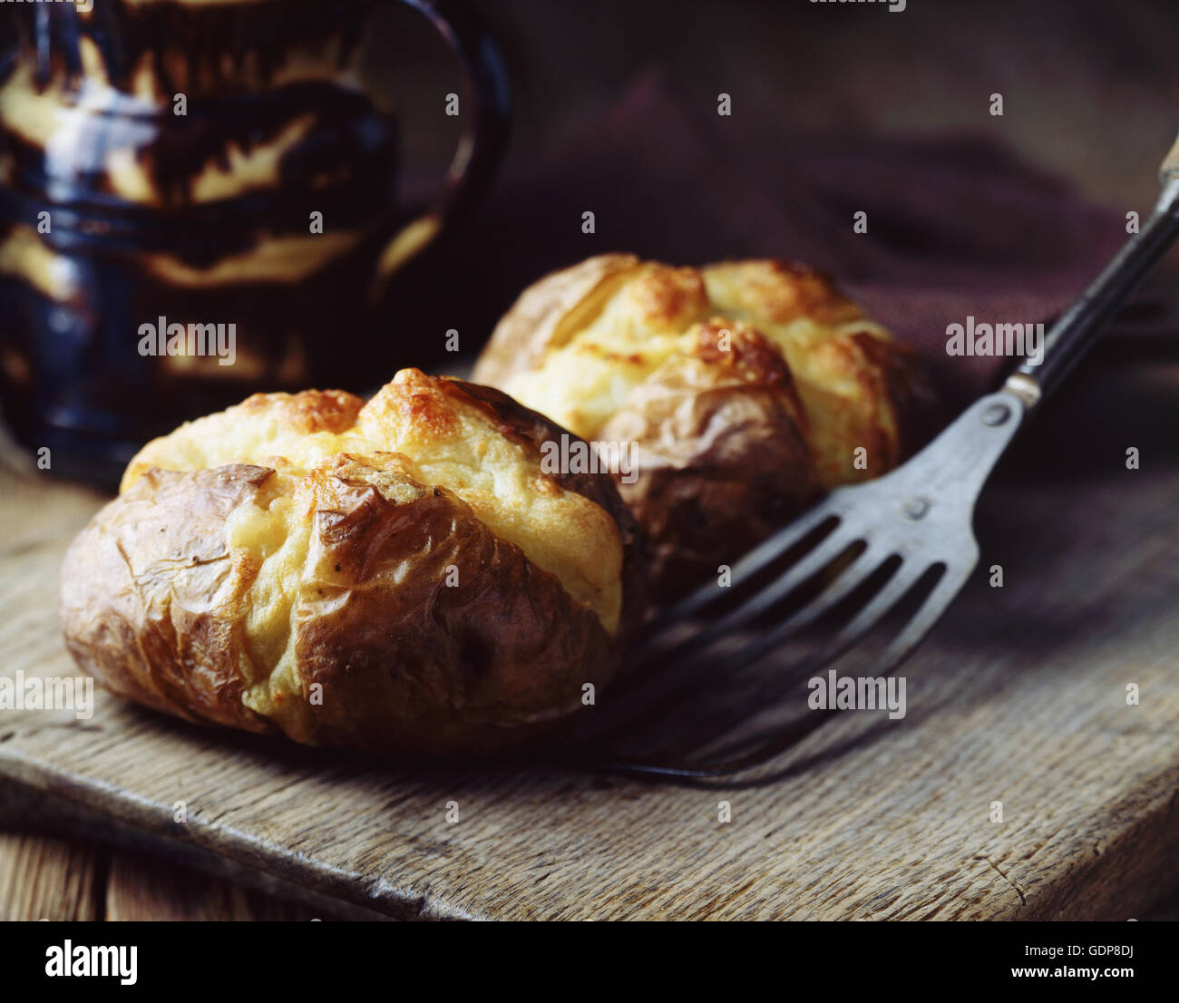 Jacket potatoe hi-res stock photography and images - Alamy