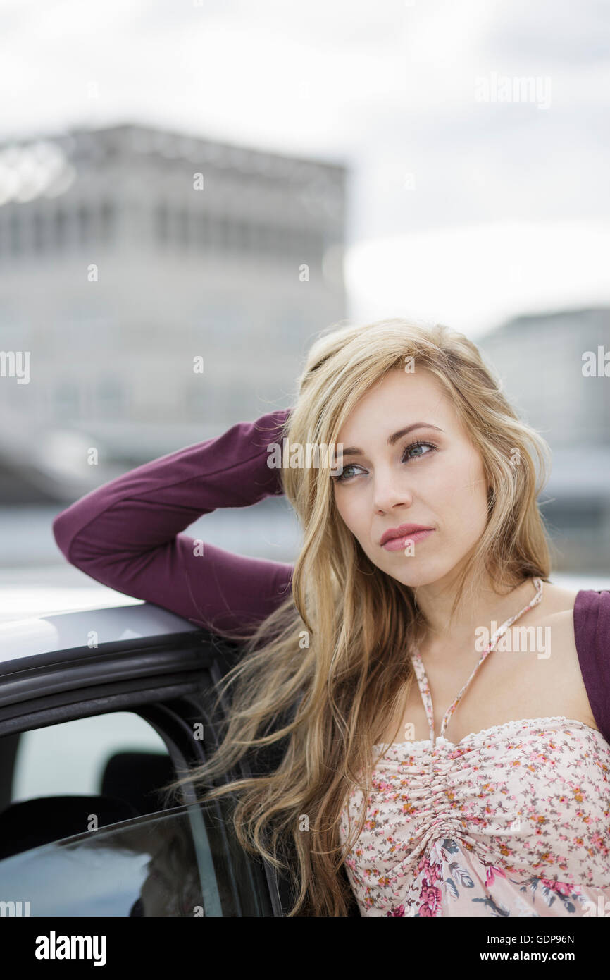 Young woman car hi-res stock photography and images - Alamy