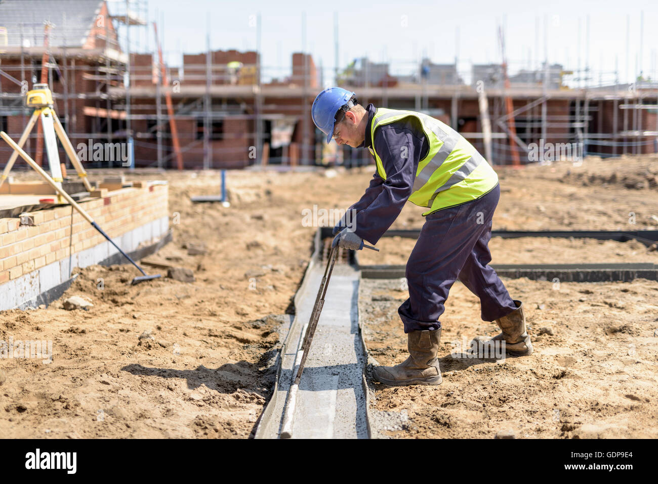 Placing concrete hi-res stock photography and images - Alamy