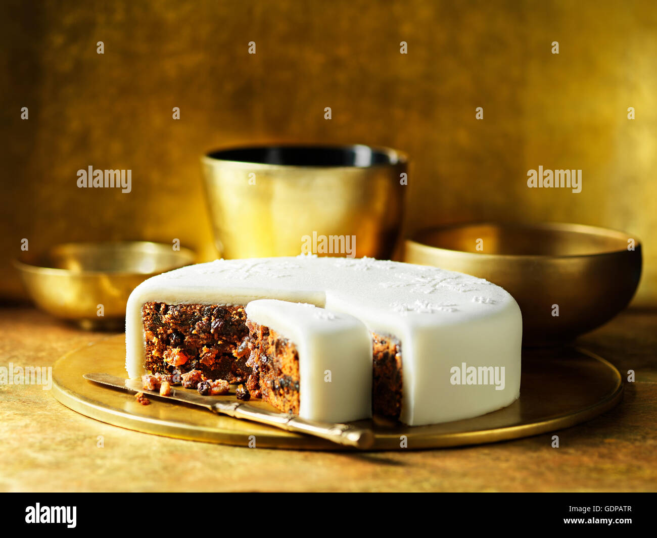 Iced fruit cake hi-res stock photography and images - Alamy